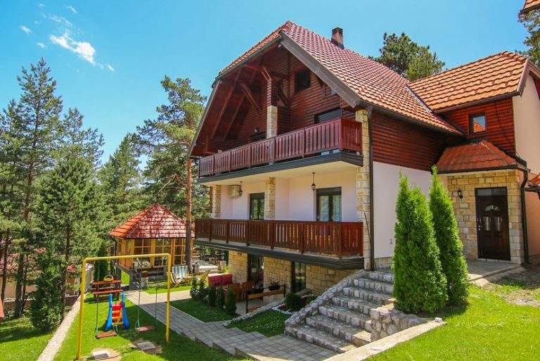 Naslovna - SMEŠTAJ NA TARI - Vikendice, apartmani, brvnare, planinske ...