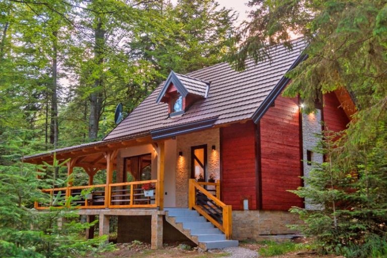 MITROVAC NA TARI - SMEŠTAJ NA TARI - Vikendice, apartmani, brvnare ...